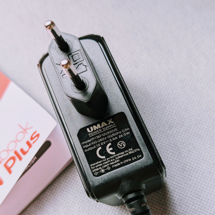 Napajeci adapter VisionBook 12V/3A | UMAX.cz